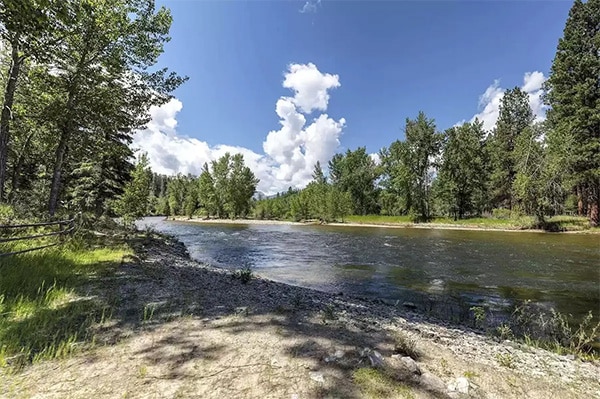 9 of the Best Riverfront Vacation Rentals in Montana's Bitterroot ...