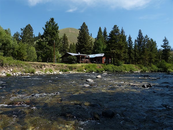 9 of the Best Riverfront Vacation Rentals in Montana's Bitterroot ...
